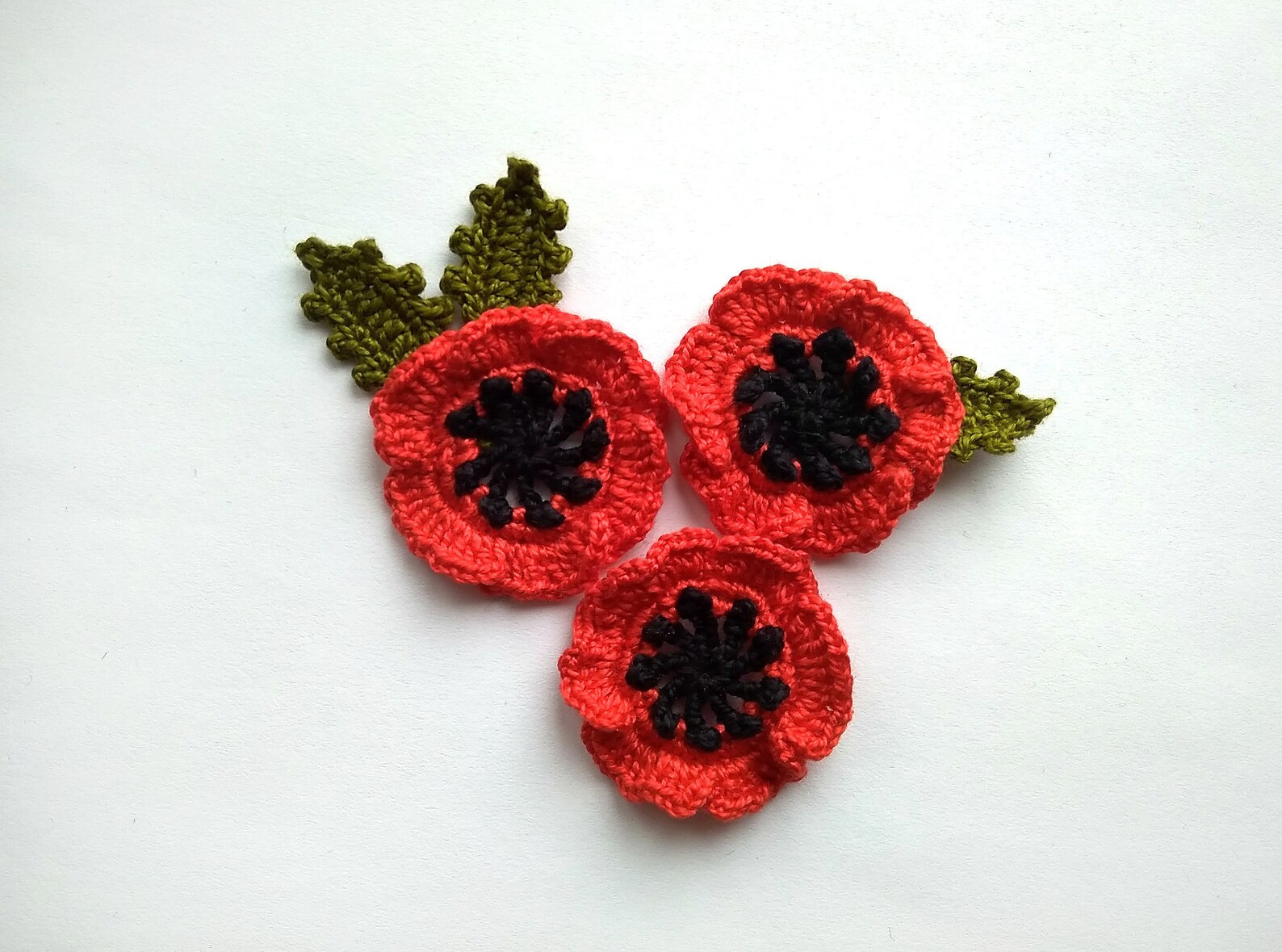 Crochet Poppies Set 3 Flowers 3 Green Leaves Poppies Applique - Etsy UK