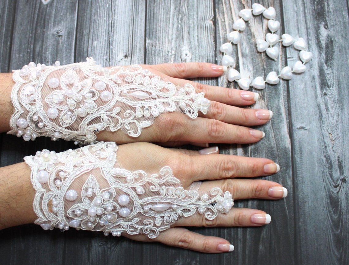 Beaded Wedding Delicate Gloves, Lace Beaded, French Lace White Gloves ...