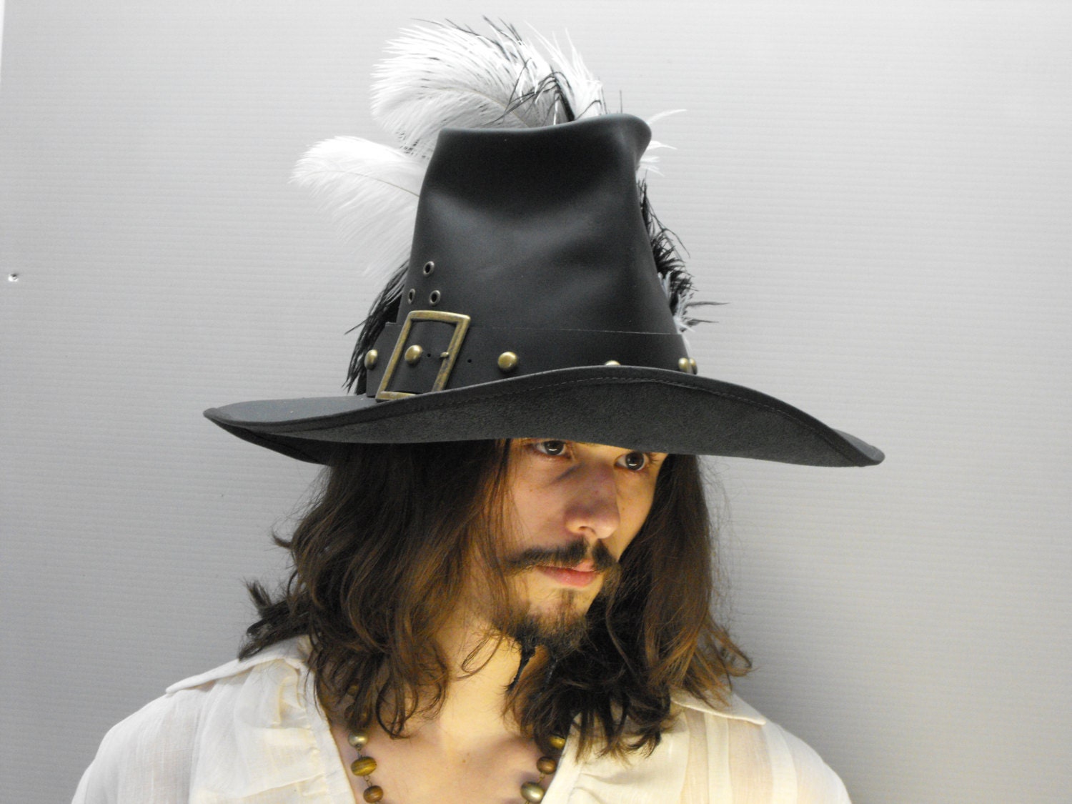 Conquistador Black & white FREE SHIPPING - Etsy 日本