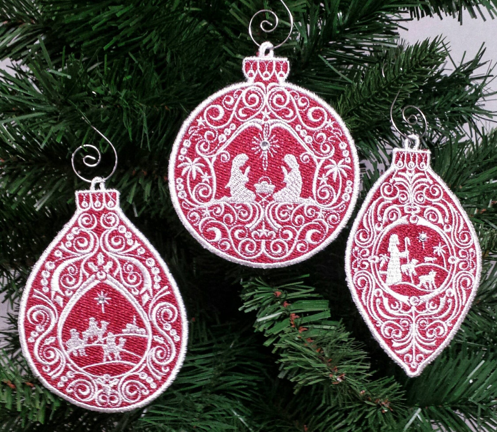 Set of 3 Red Nativity Christmas Ornament Holy Family Free - Etsy