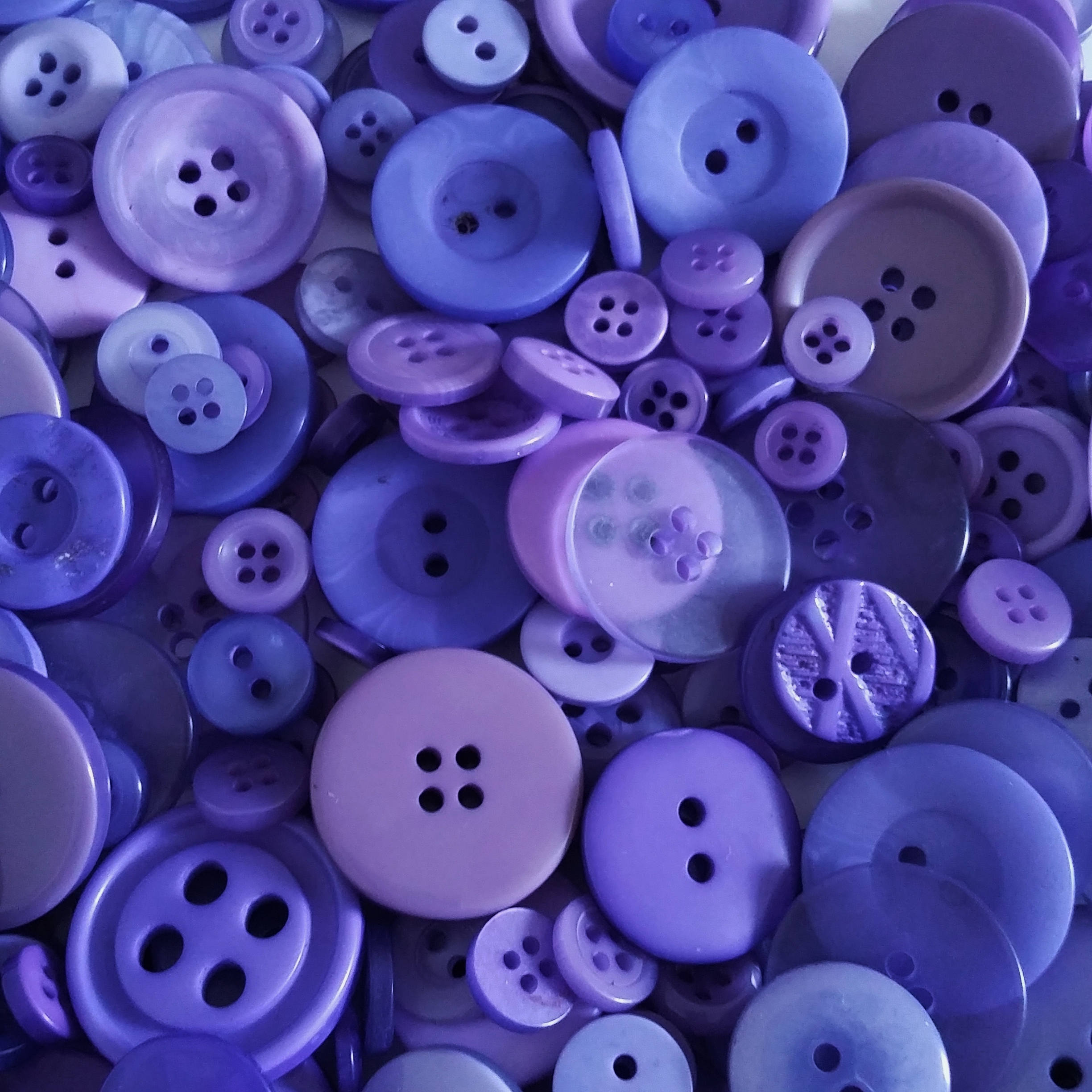 Purple Assorted Button Mix 50g approx. 70pc CUK12 - Etsy Canada