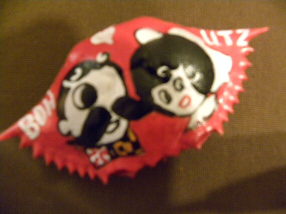 Natty Boh & Lady Utz Their Wedding painted on crab shell | Etsy