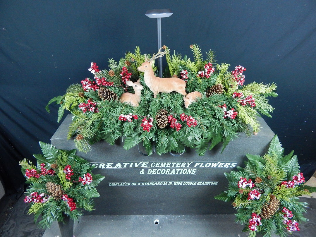 3 Deer Winter Double Headstone Saddle Overhead Solar Light One Sided ...