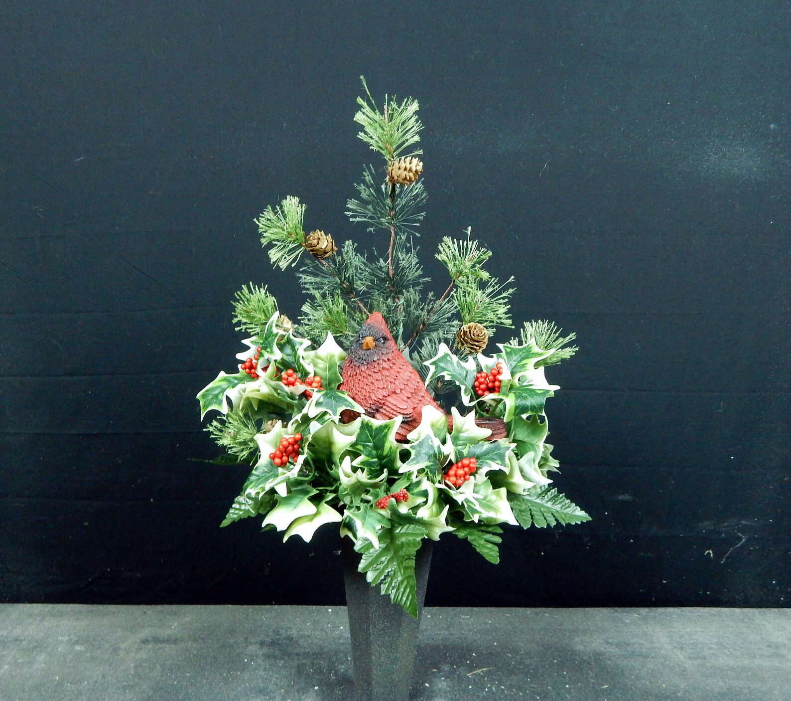 Cemetery Flower One Sided Vase Bushred Resin Cardenal-cedar | Etsy