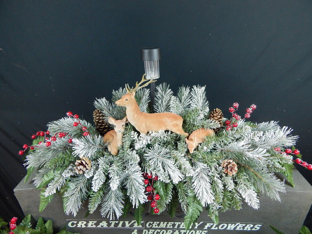 3 Deer Winter Double Headstone Saddle Color Changing Solar Light ...