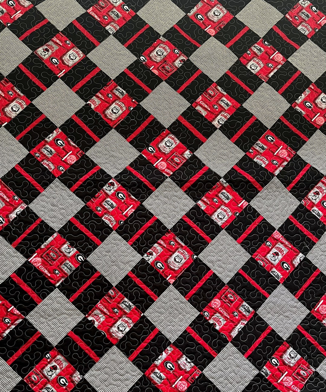 University of Georgia Collegiate Quilt - Etsy