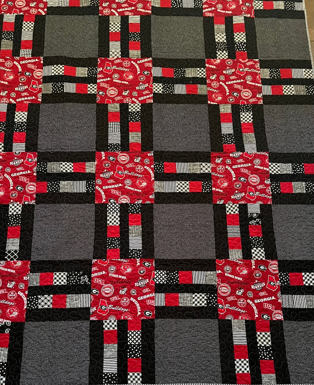 University of Georgia Collegiate Quilt - Etsy