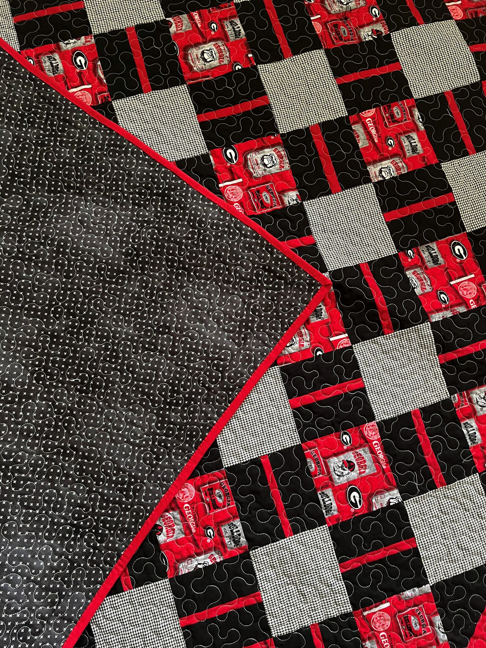 University of Georgia Collegiate Quilt - Etsy