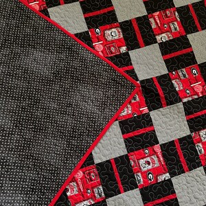 University of Georgia Collegiate Quilt - Etsy