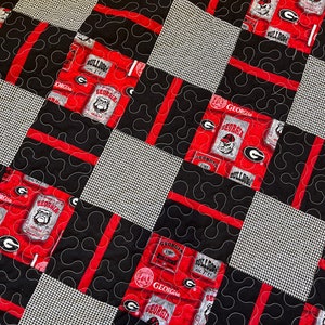 University of Georgia Collegiate Quilt - Etsy