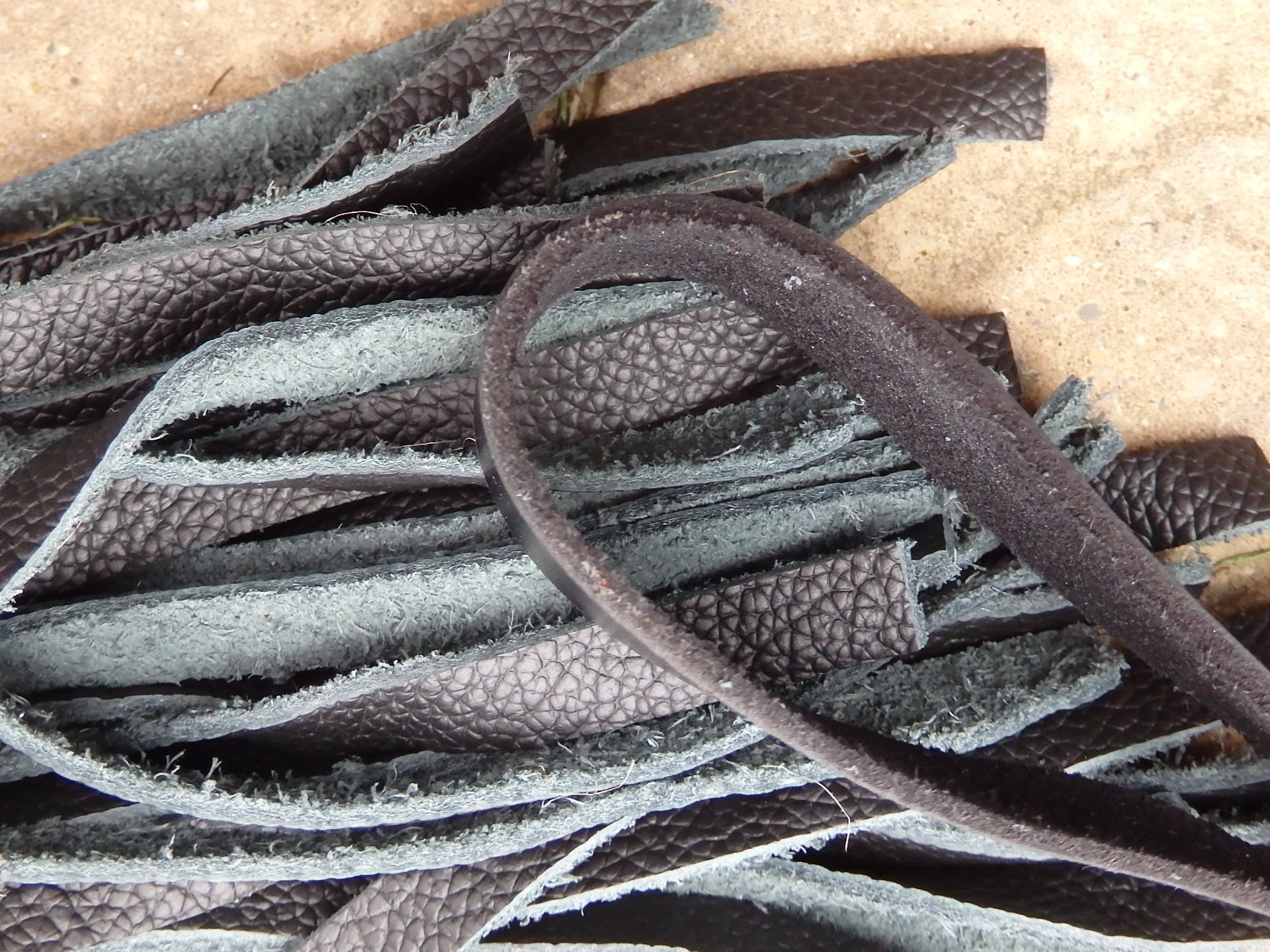 Gorgeous Black Leather SWIVEL FINGER Flogger Cat of 9 Tails - Etsy