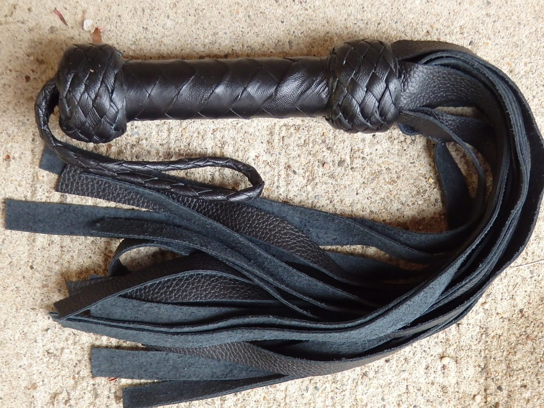 NAPOLEON TOP QUALITY Mini Leather Chest Flogger With Wide Tails and ...