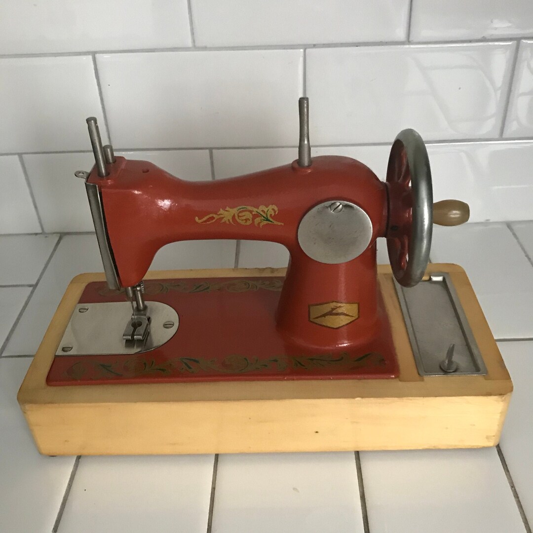 Child Size USSR Sewing Machine Dark Orange Lots of Gold Scroll Work All ...
