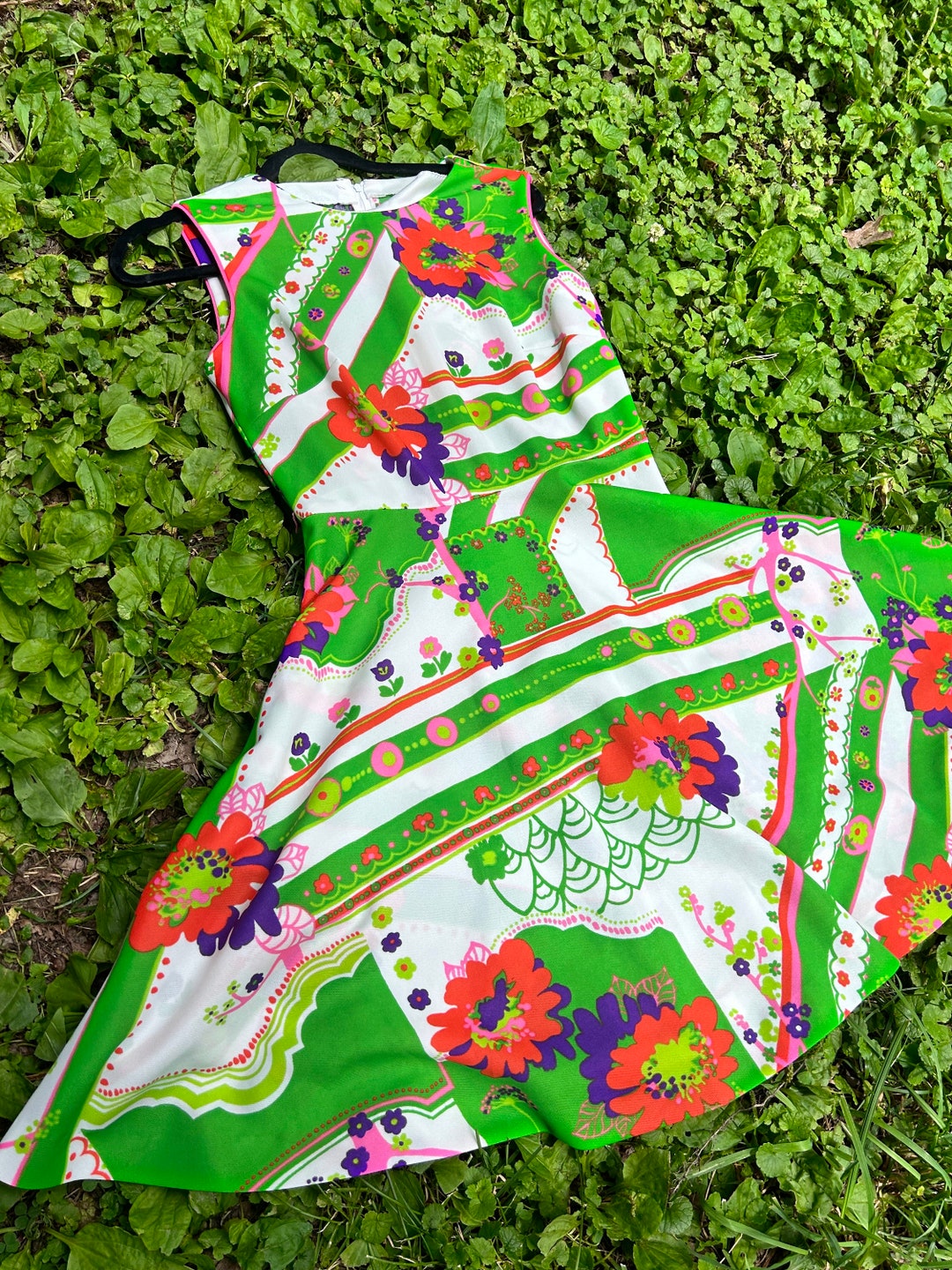 Vintage 60s Mini Dress. Psychedelic 1960s Skater Dress. Fit and Flair ...