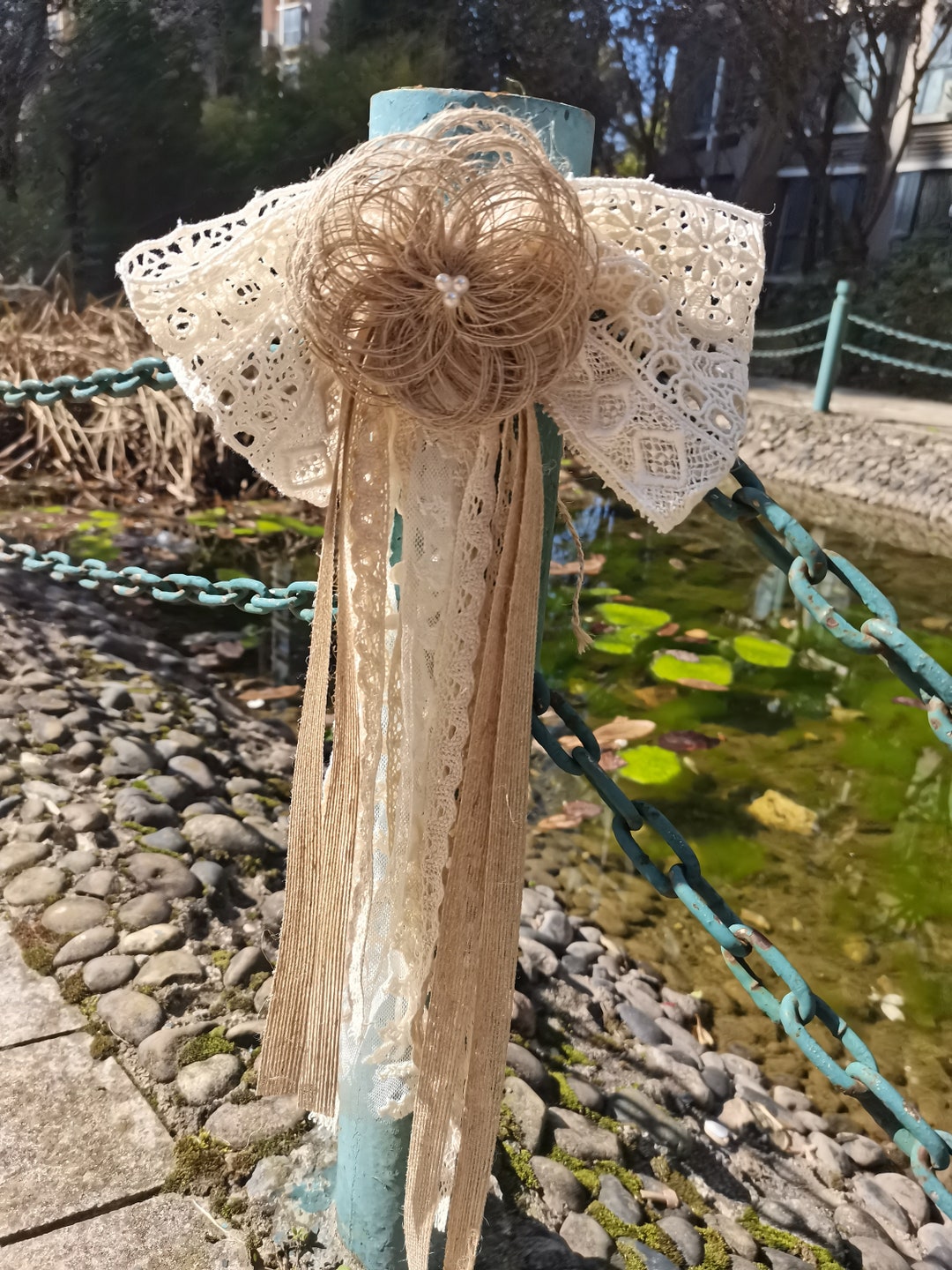 1pc Shabby Chic Decor Burlap and Lace Pew Bows, Burlap Bows, Wedding ...