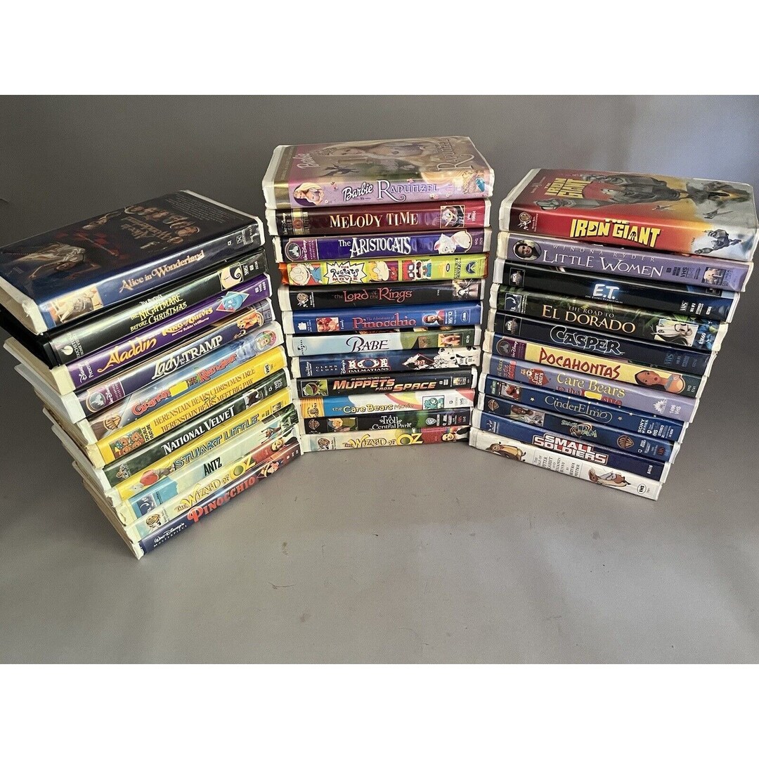 Vintage Lot of 34 VHS Movies Tested Disney, Fox , Warner, Family ...