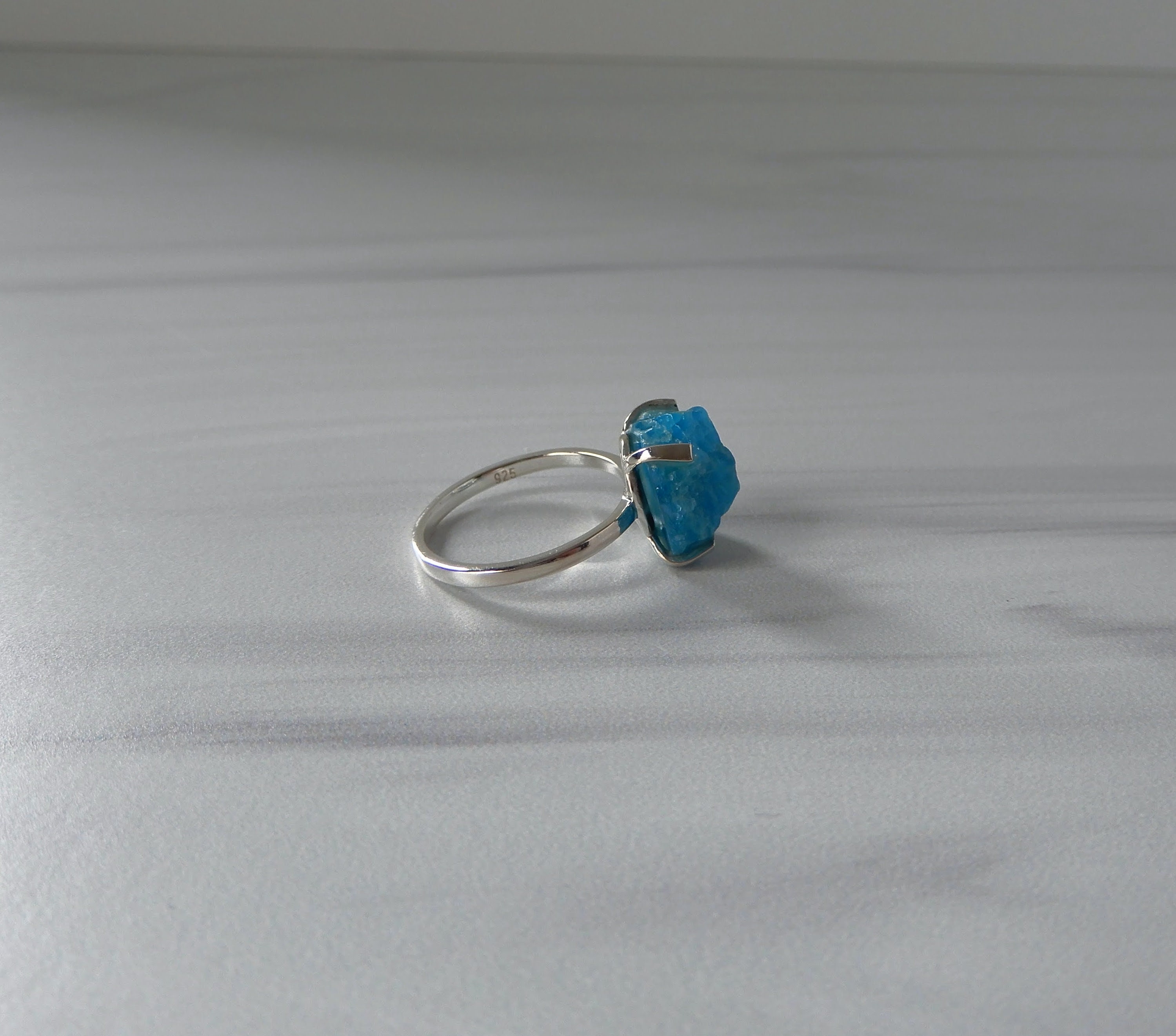 Anillos de apatita de neón anillo de apatita de neón de plata | Etsy