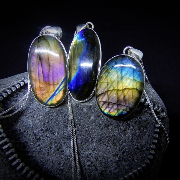 Rainbow Labradorite Pendant - Etsy