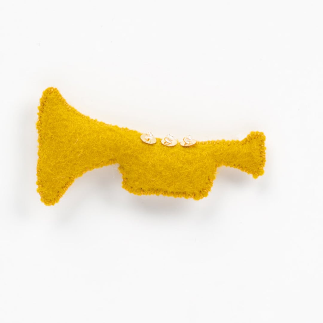 Trumpet Musical Instrument Pattern - Clarion Horn Cornet - DIY ...