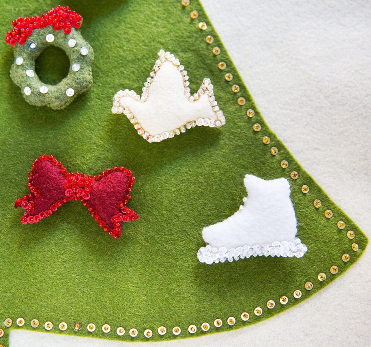 Felt Advent Calendar Pattern - Traditional Christmas Tree Countdown ...