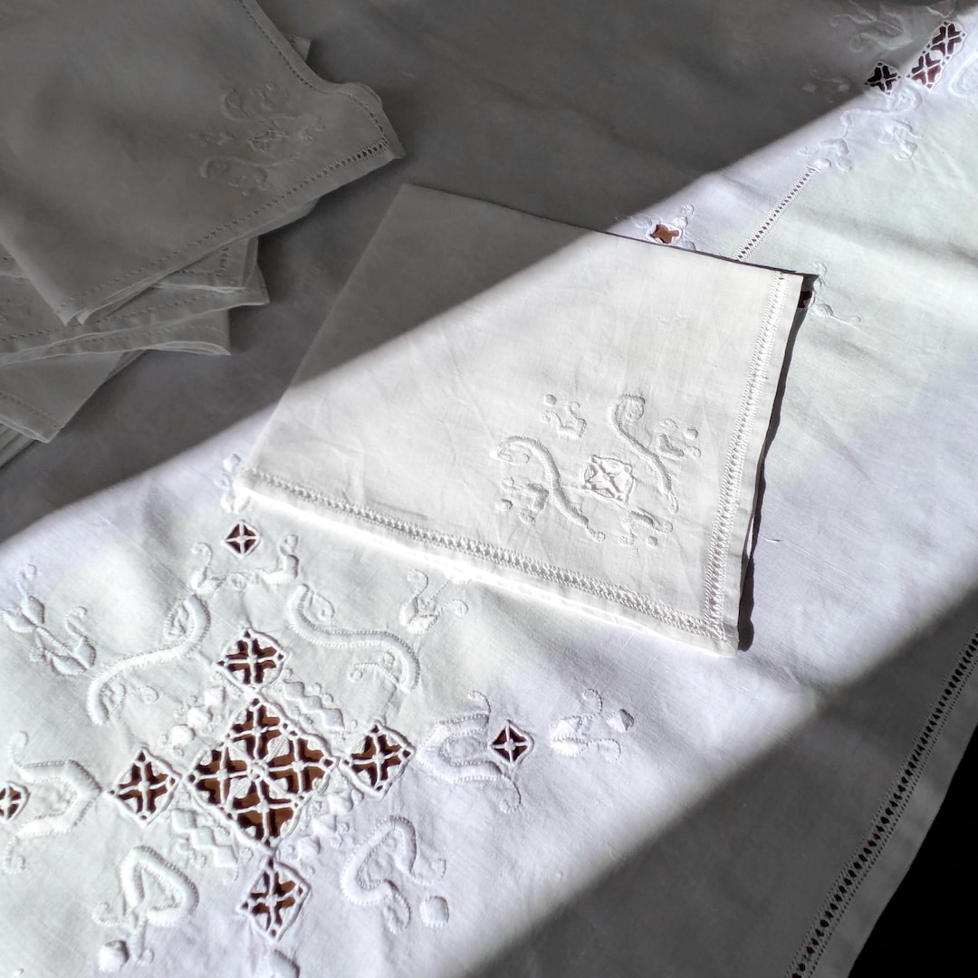 Antique Italian Linen Tablecloth With 12 Dinner Napkins – Punto Antico ...