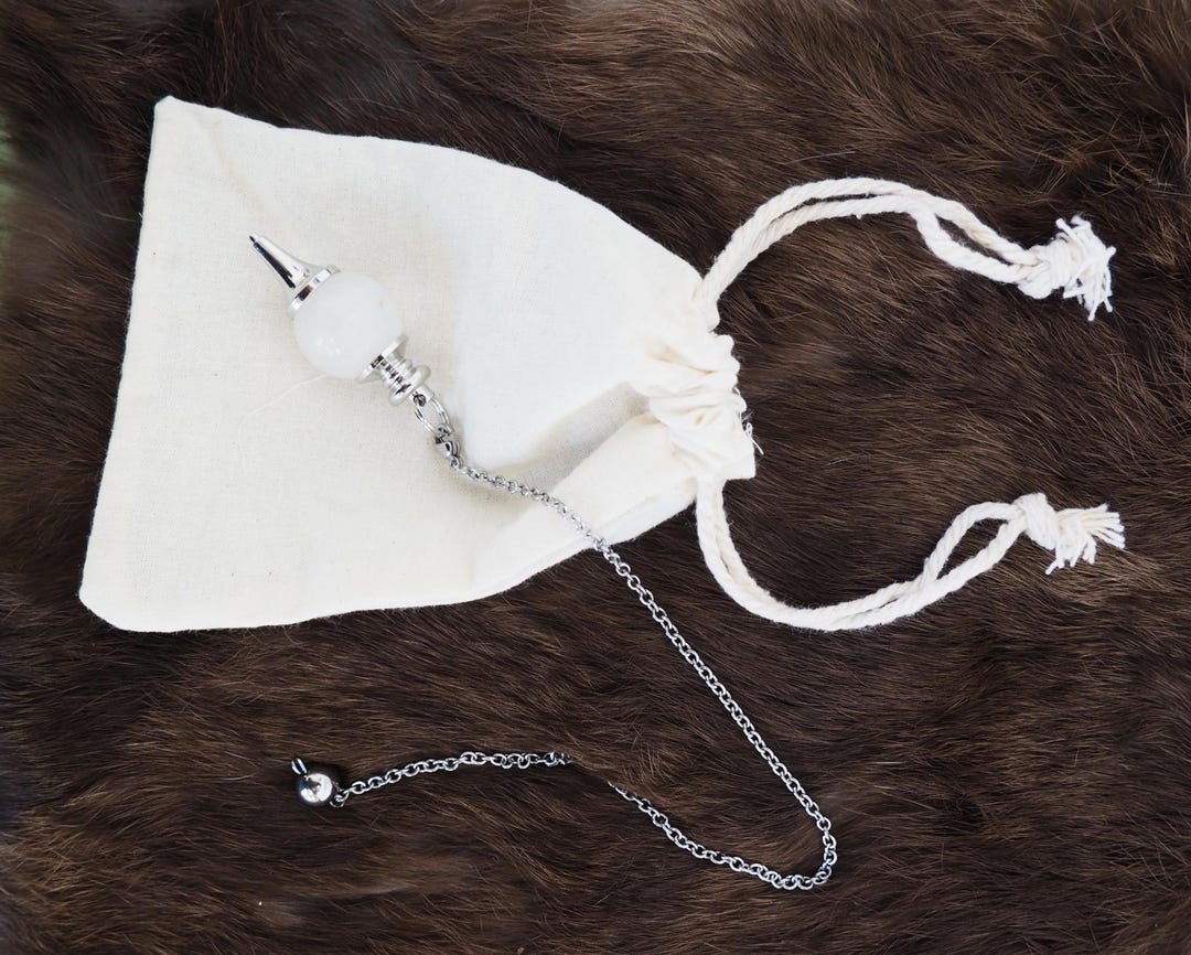Quartz Pendulum for Divination | Crystal Pendulum for Scrying, Dowsing ...