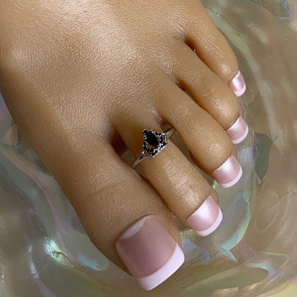 Black Toe Ring - Etsy