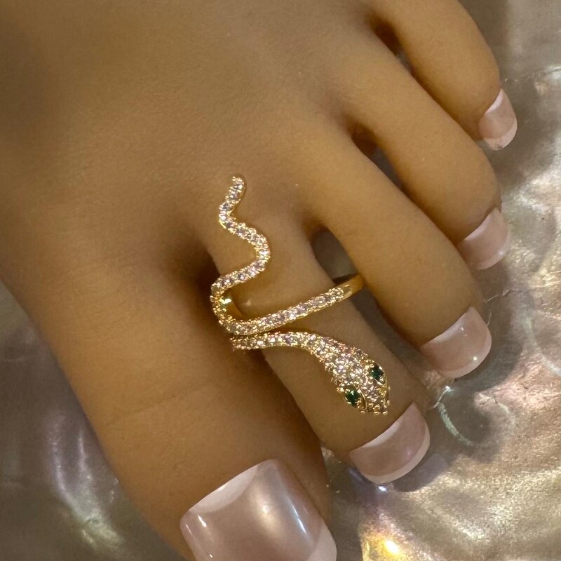 Gold Toe Ring - Etsy