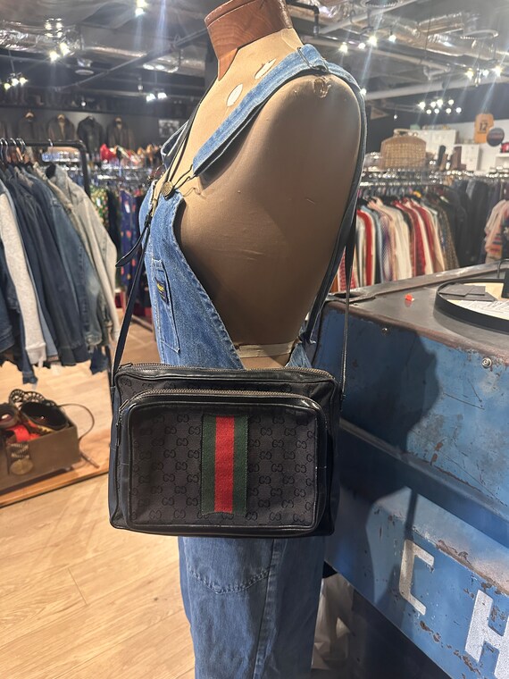 Gucci Authentic Vintage Black Crossbody Bag - Gem