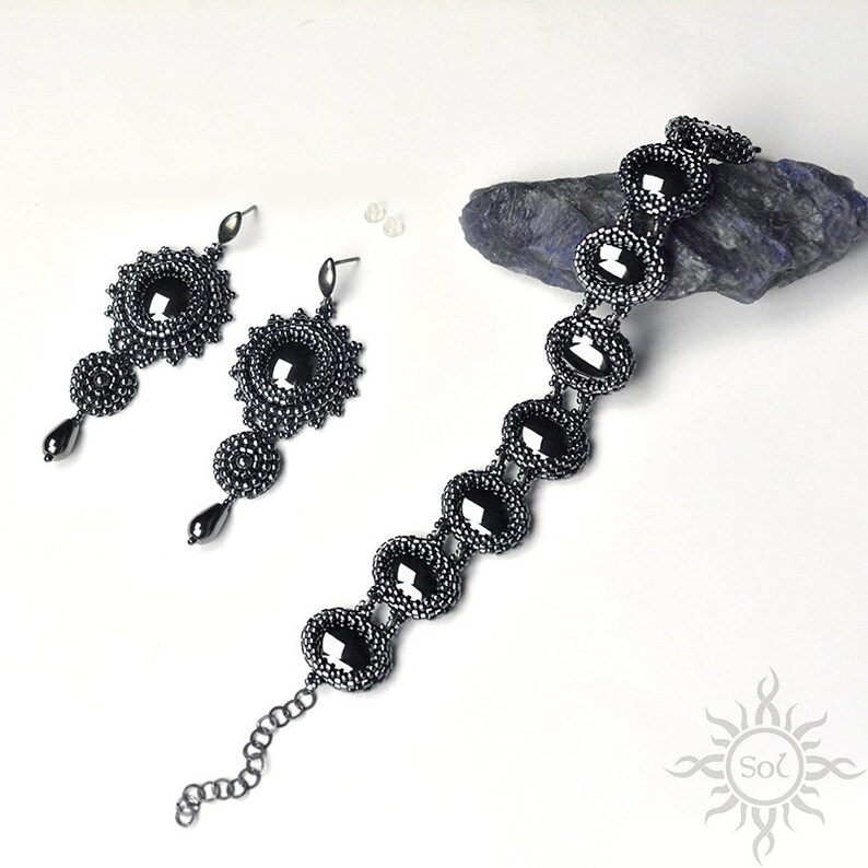 Vorös graphite hematite stud beaded earrings with toho seeds | Etsy