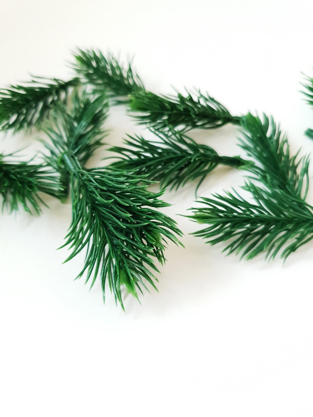 50 Evergreen Plastic Pine Sprigs, DIY Christmas Pick, Little Tiny Green ...