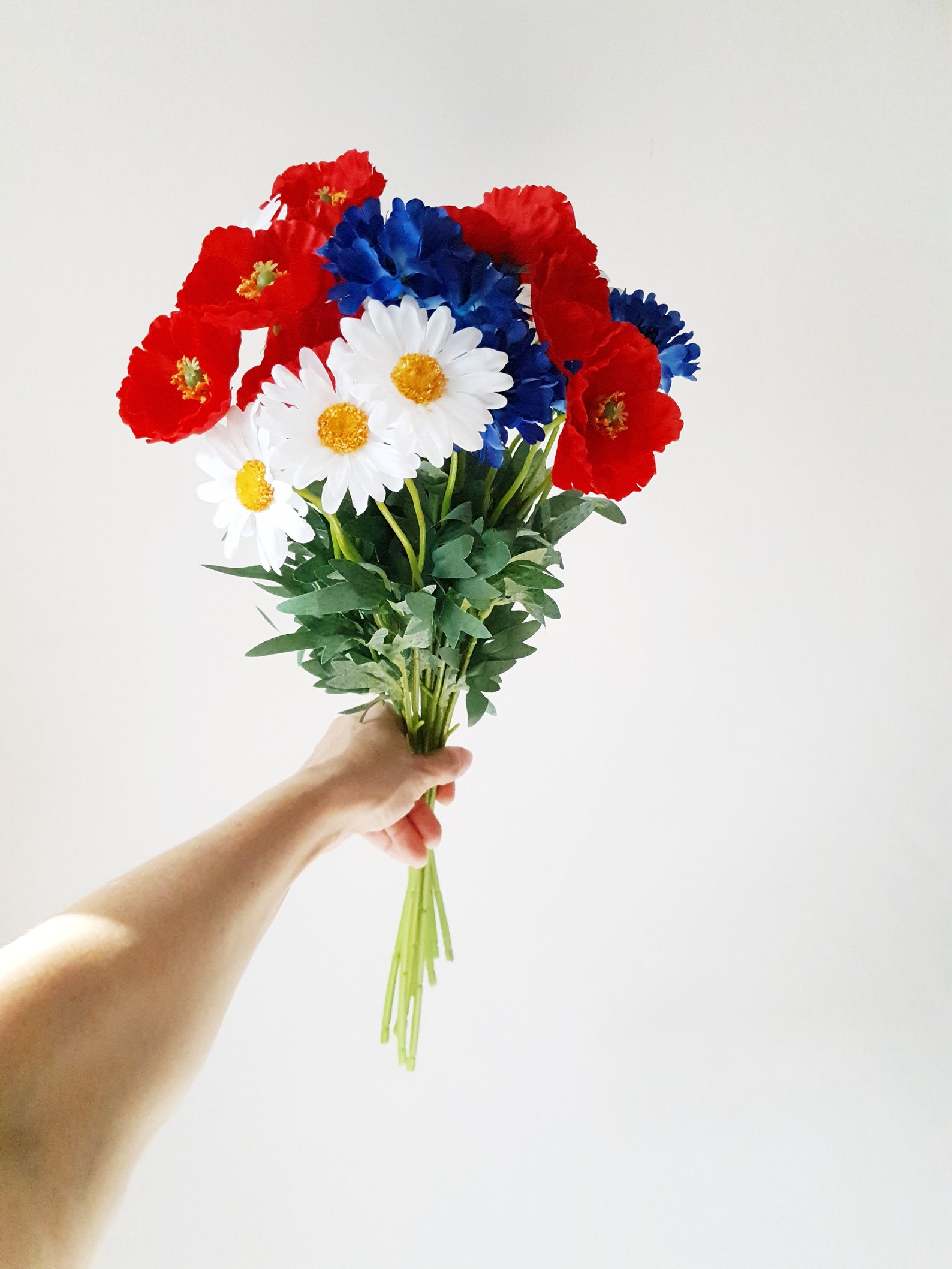 10 Americana Patriotic Stems, Flowers Bouquet, Red White and Blue ...