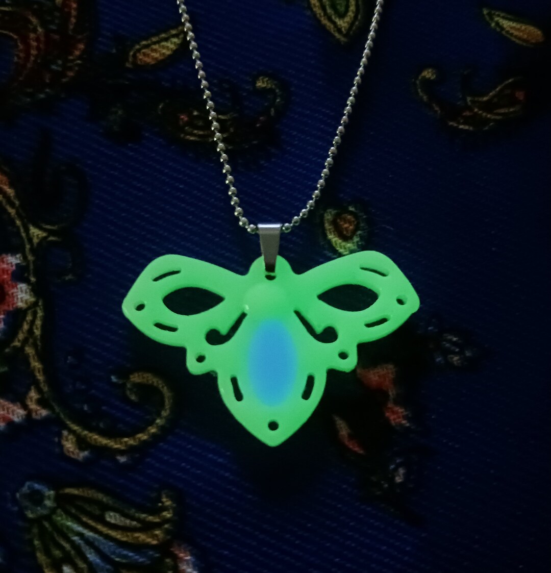Large Bright Resin Firefly, Exclusive! Chain Included, 20" - Etsy