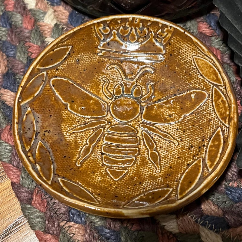 Queen Bee Pottery - Etsy