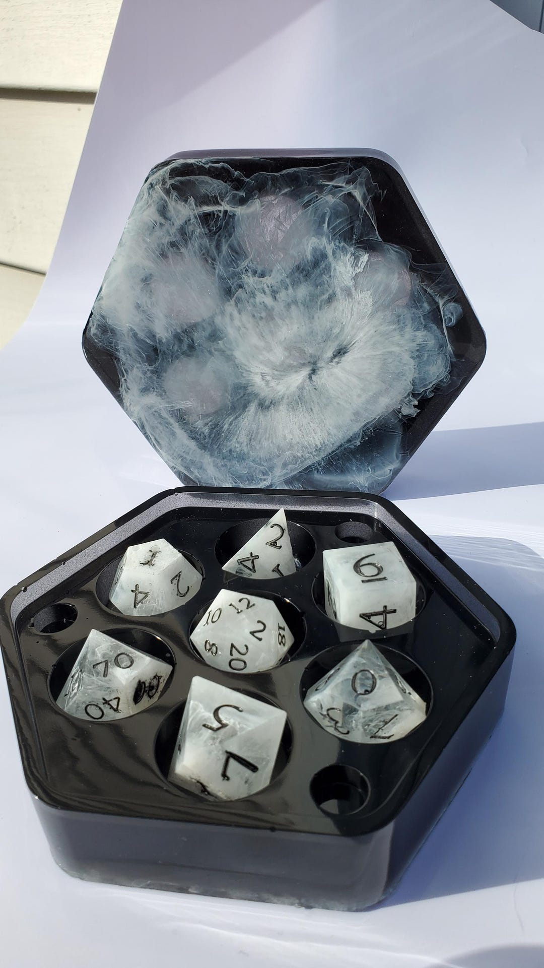 Black and White Smoke Resin 7 Dice Set With Case, Gamer Gift, Dnd Gamer ...