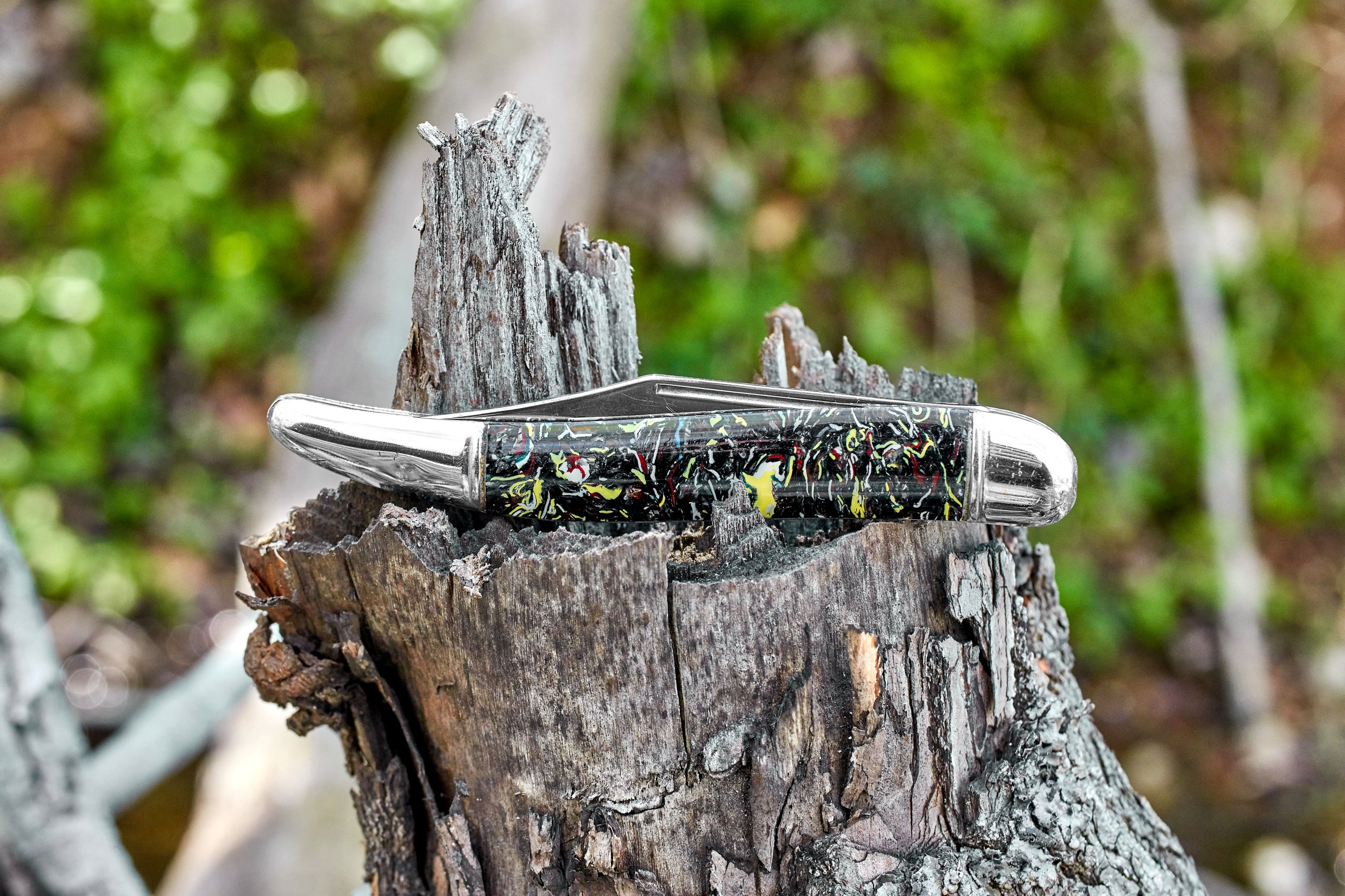 Vintage Imperial Fish Knife with rare coloring