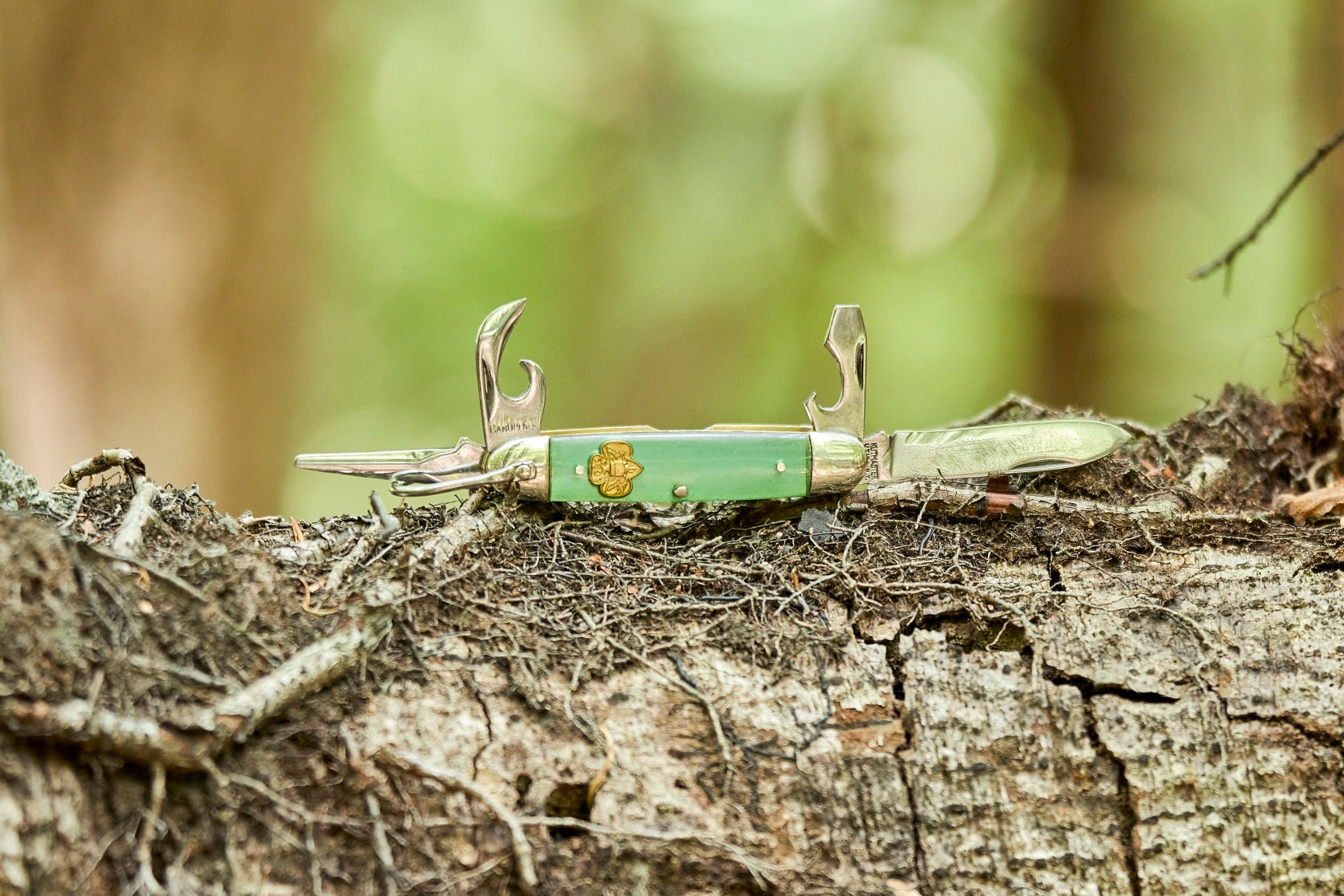 Girl Scouts of America Pocket knife by Kutmaster