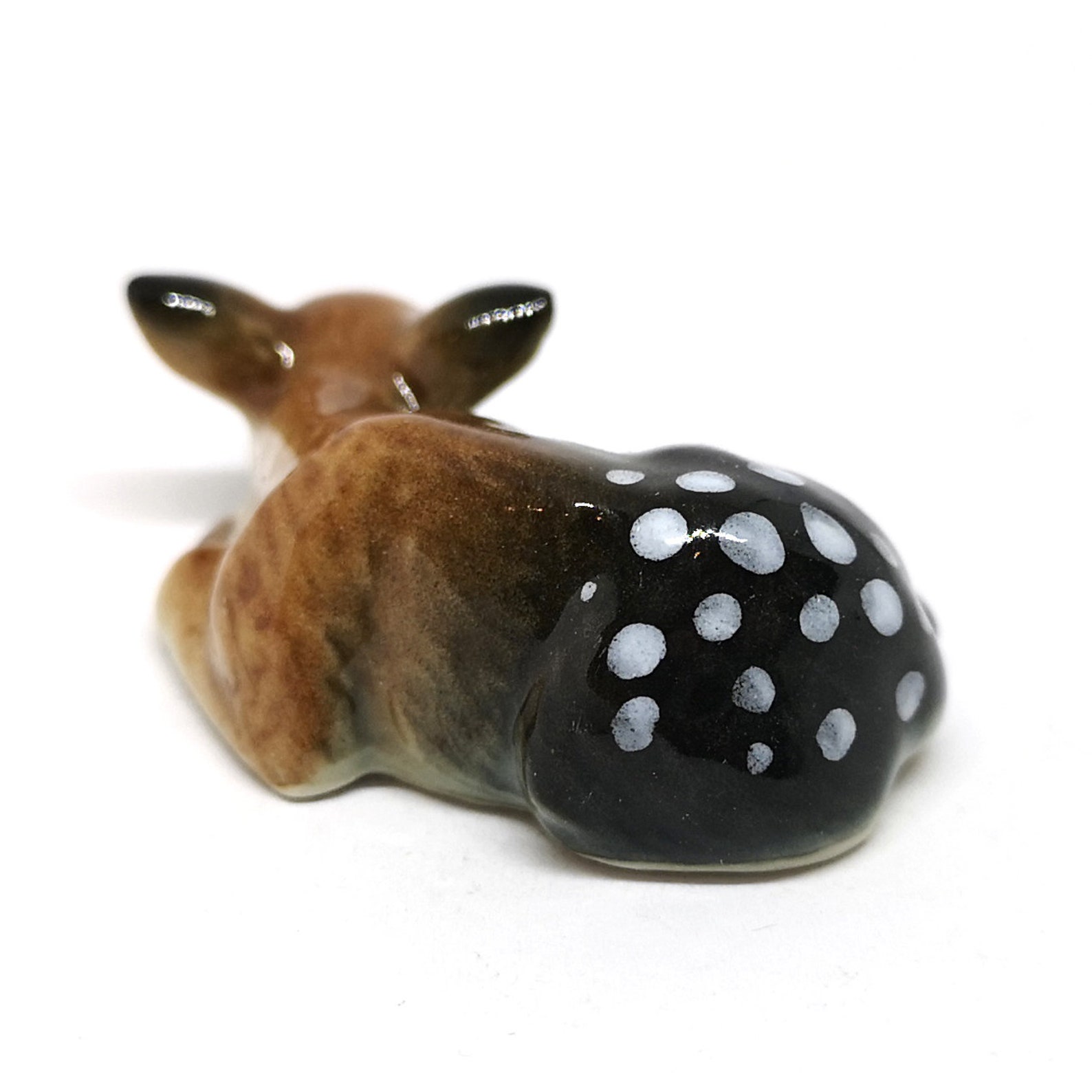 Hand-painted Ceramic Deer Figurine: Collectible Wildlife Art - Etsy