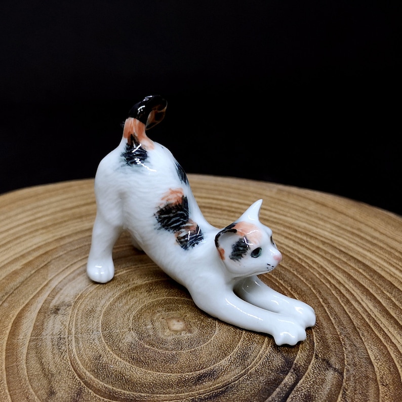 ZOOCRAFT Miniature Calico Cat Figurine Collectible Ceramic | Etsy