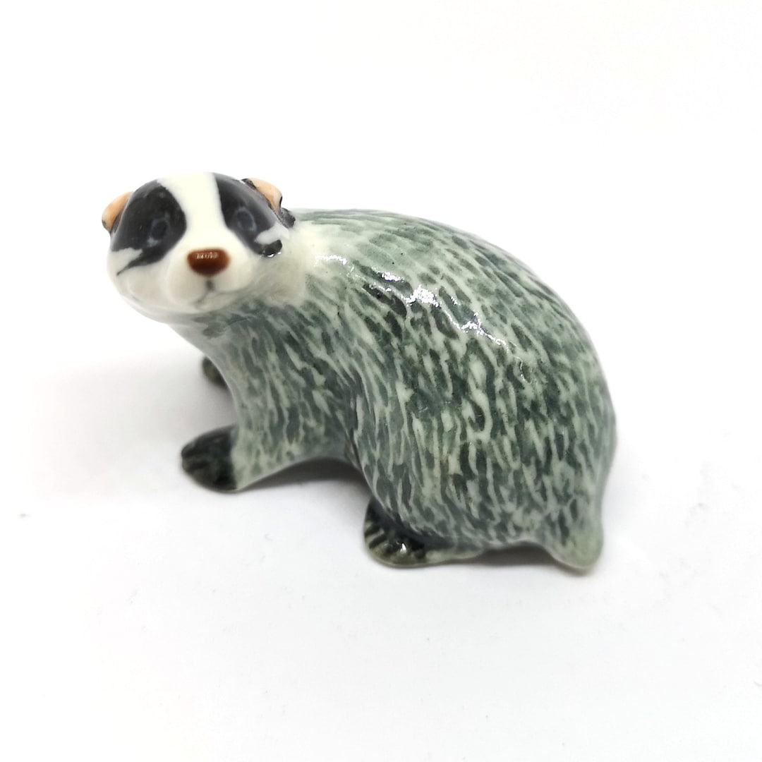 ZOOCRAFT Ceramic Badger Figurine Tiny Craft Miniature Collectible ...