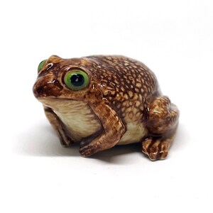 ZOOCRAFT Small Ceramic Frog Toad Figurine Brown Terrarium Garden Decor ...