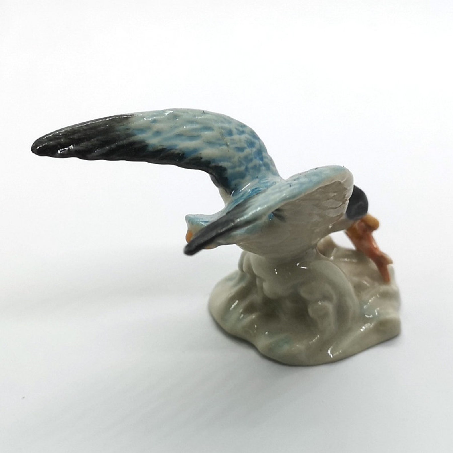 ZOOCRAFT Ceramic Seagull Bird Figurine Handmade Miniature Porcelain ...