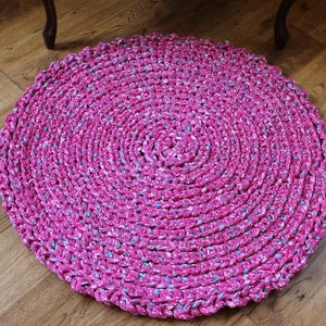 Pink and Turquoise 29" Crocheted Round Rag Rug, Cottage Chic Decor ...