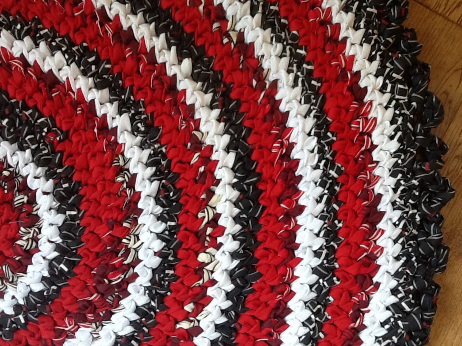 Rag Rug Black Red and White 43 Crocheted Round Rag - Etsy