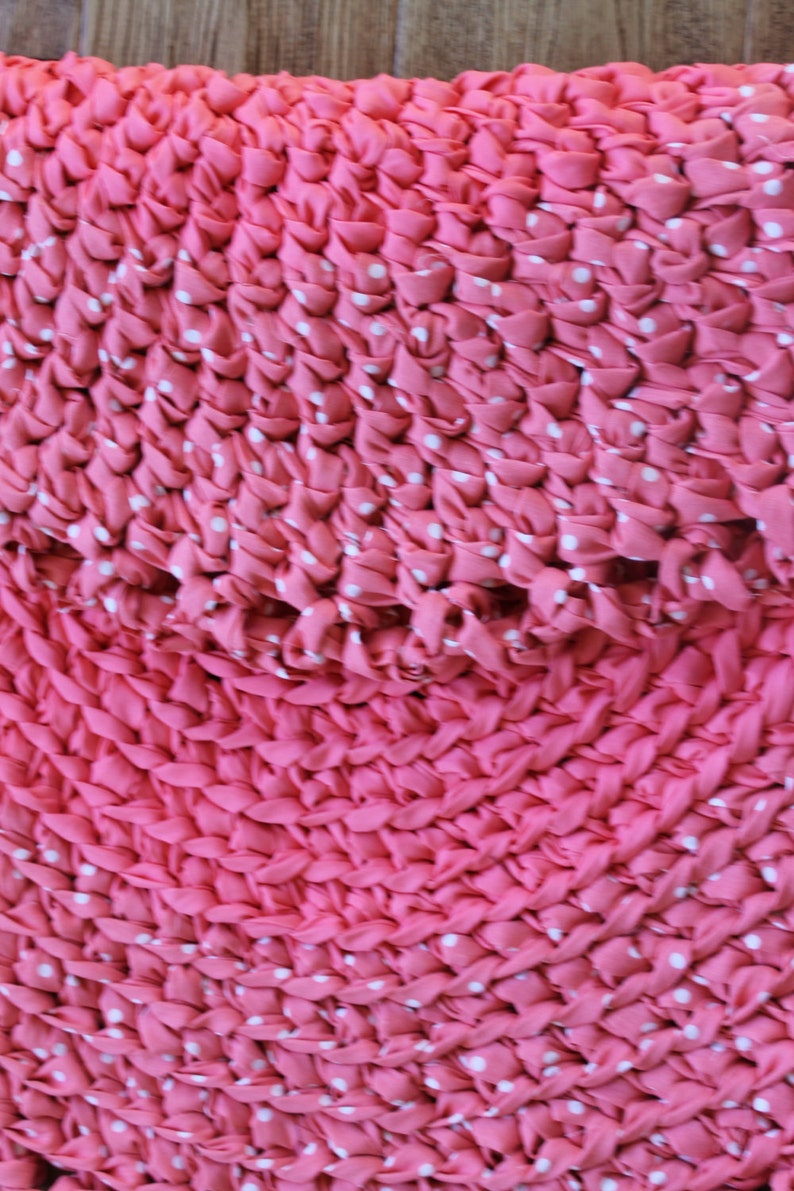 Rag Rug Coral 27.5 Crocheted Round Rag Rug Cottage - Etsy Rag Rug Coral 27.5 Crocheted Round Rag Rug Cottage - Etsy