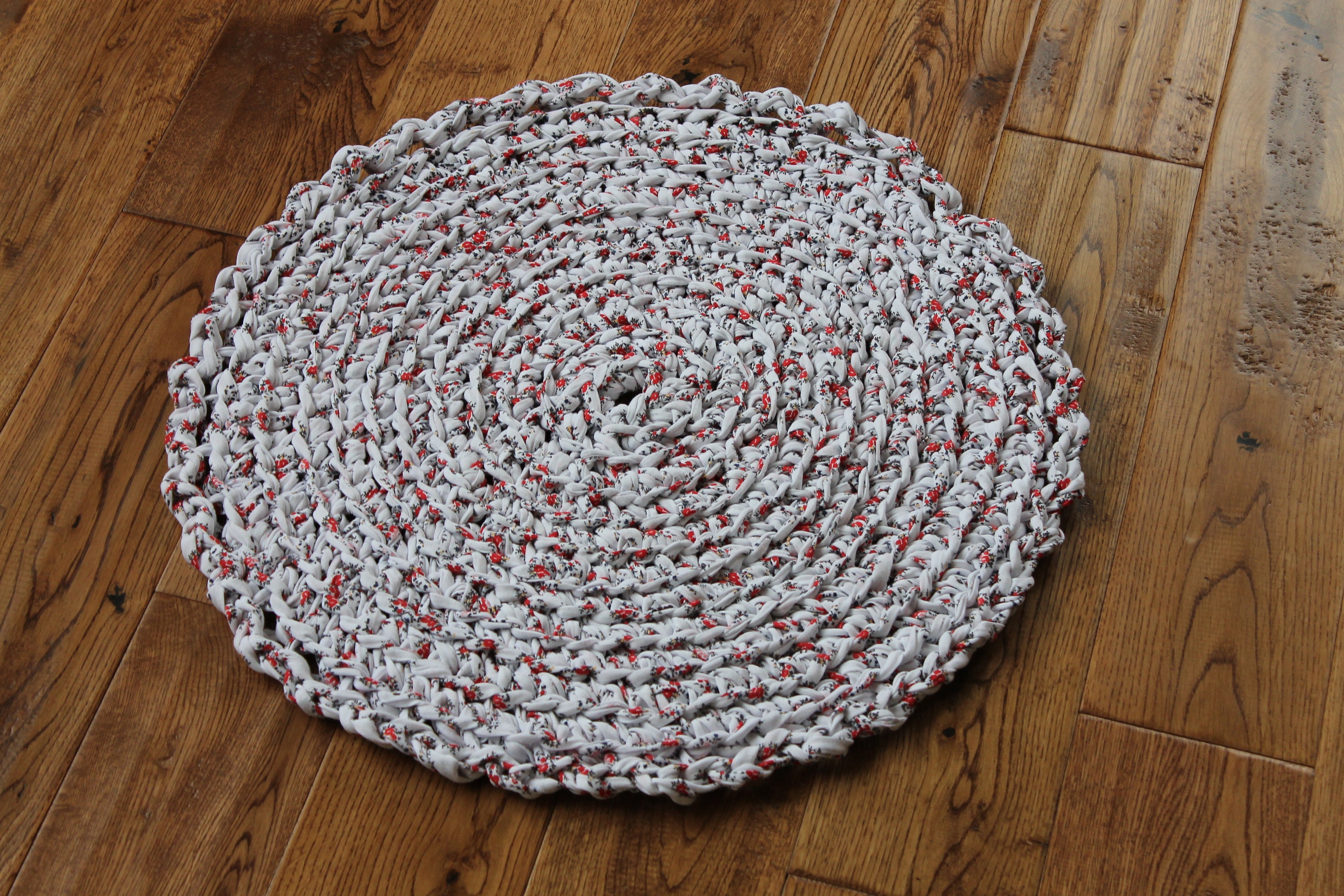 Rag Rug White and Red 20.5 Crocheted Round Rag Rug Pet | Etsy