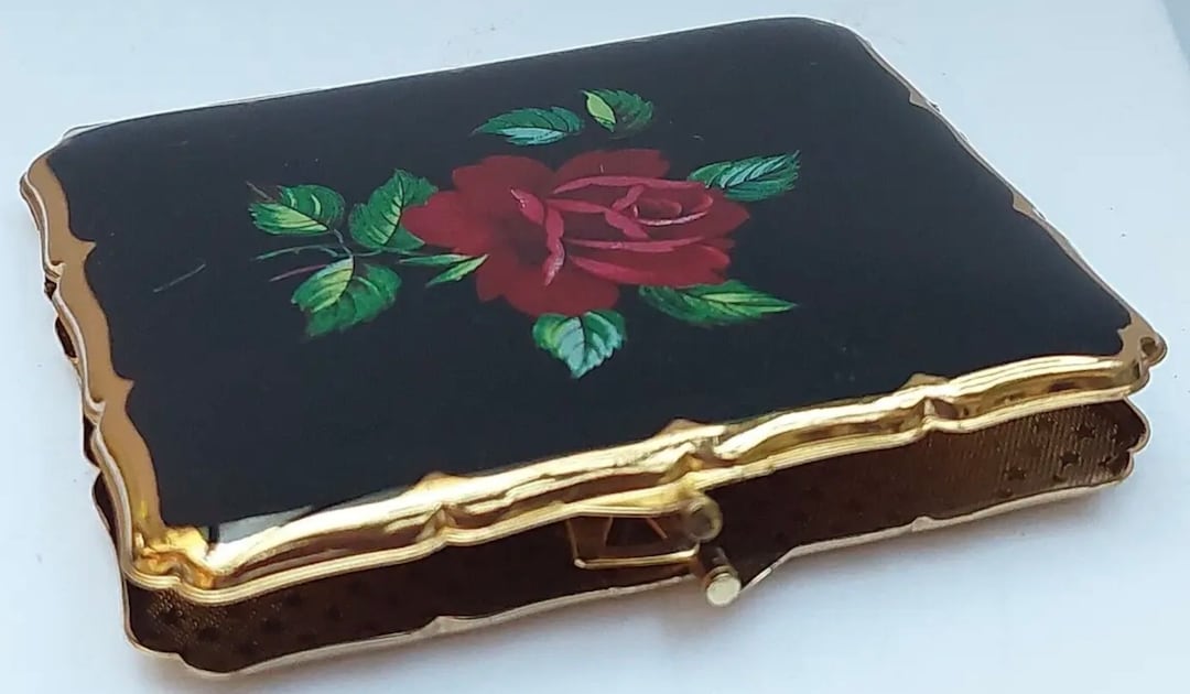 Retro Stratton Cigarette/ Card Case. Featuring Gorgeous Red Roses ...