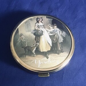 Vintage "yardley" Powder Compact. Flower Seller. Gold Tone Metal. in ...