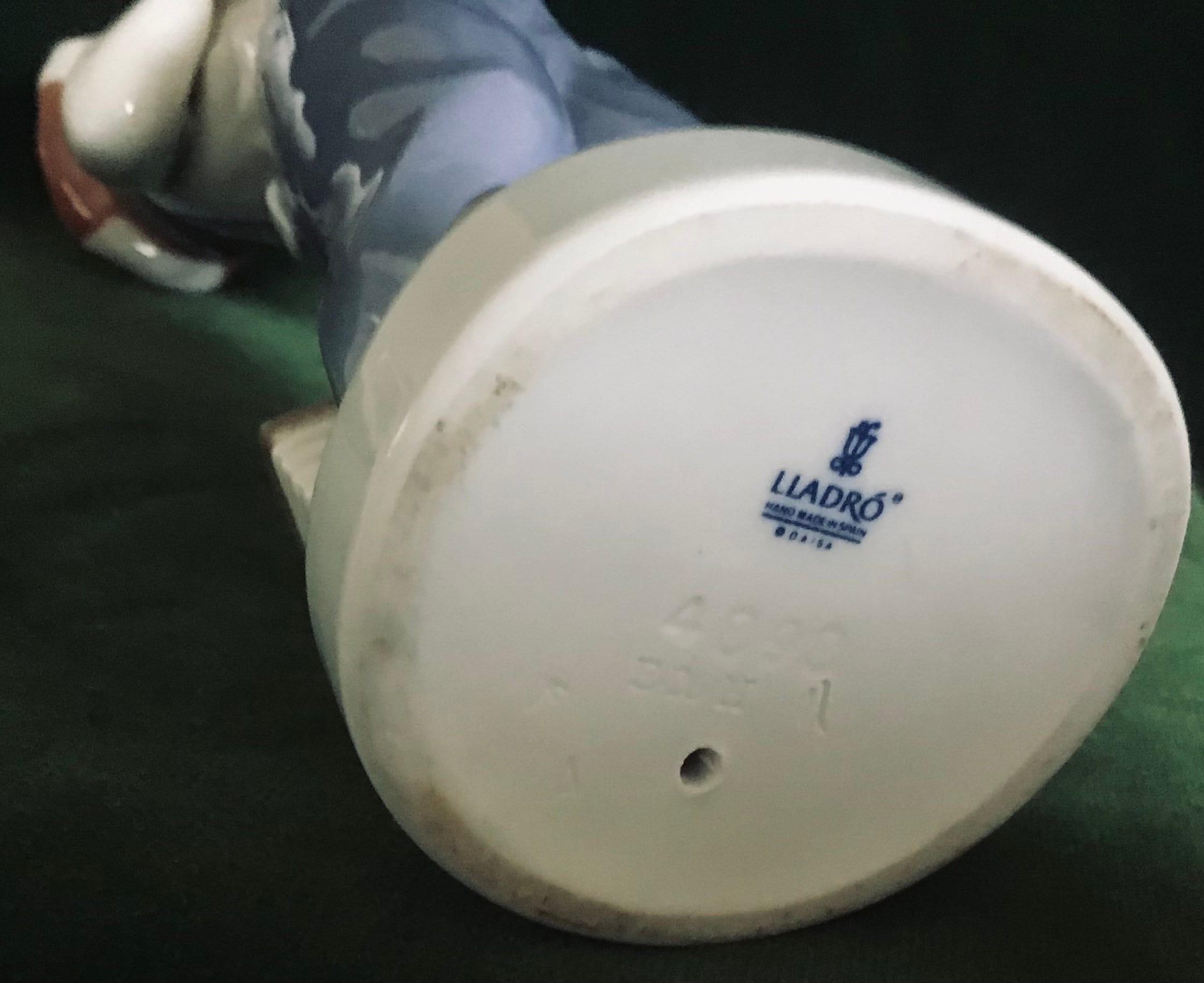 Lladro Markings On Bottom