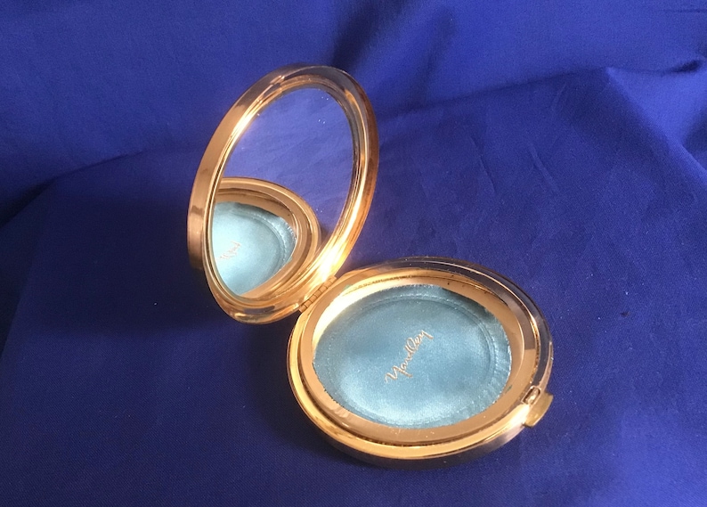 Vintage Yardley Powder Compact. Flower Seller. | Etsy